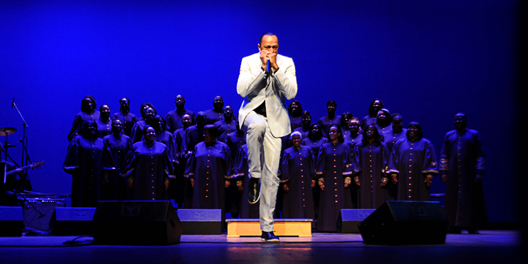 Frédéric Yonnet – Urban Jazz Harmonicist Frédéric Yonnet